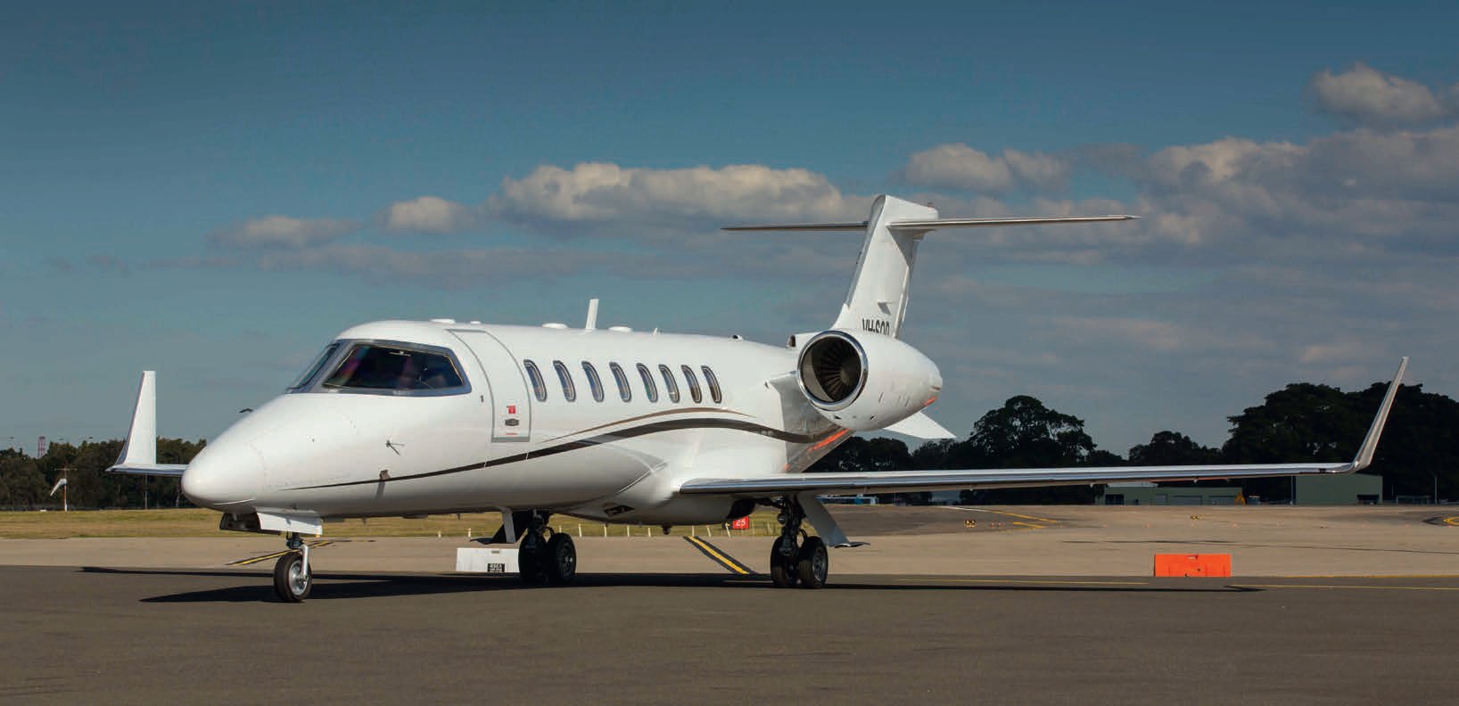 1999 BOMBARDIER LEARJET 45 S/N 033 - Leader Luxury 1999 BOMBARDIER LEARJET 45 S/N 033 - Leader Luxury