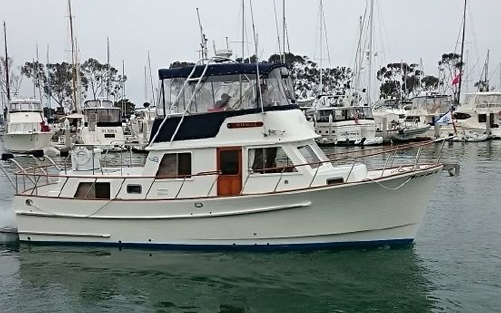 36' Monk TRAWLER | Leader Luxury